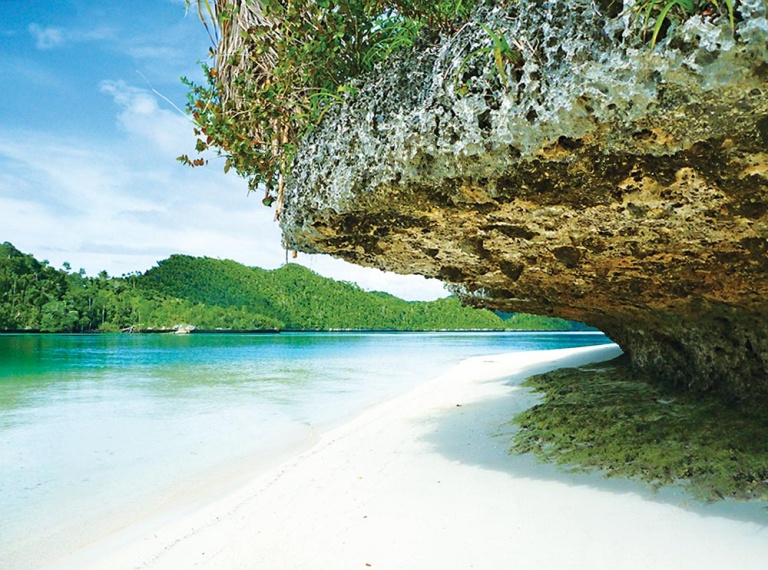 Wayag-Island-Raja-Ampat- | Southeast Asia Pilot